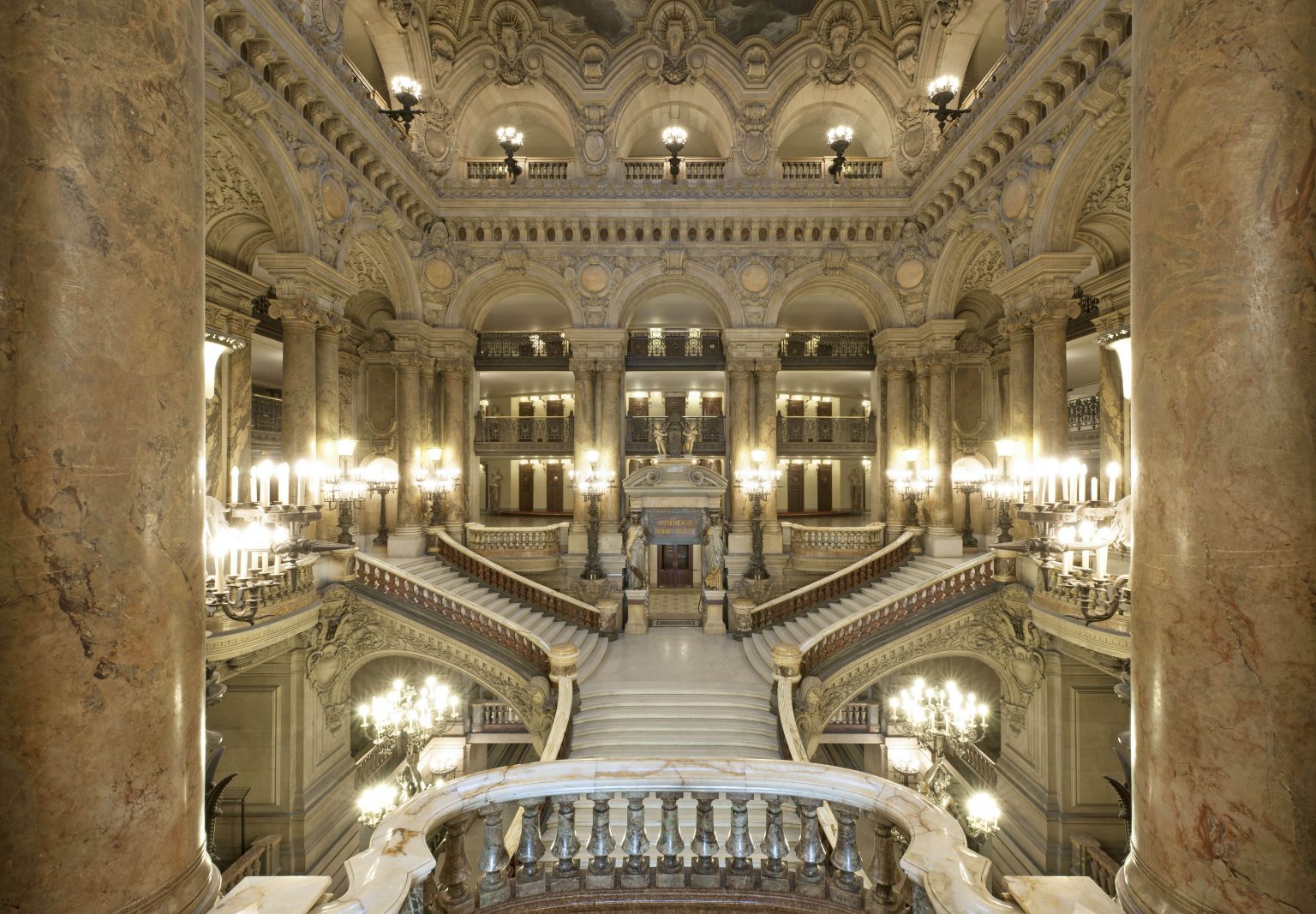 Top 20 des Expériences Immersives à Paris | Blog | Perpette